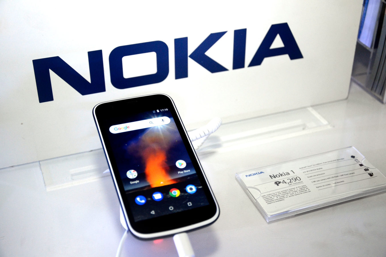 Nokia's Newseum Showcases Latest Nokia Phones! - What's A Geek